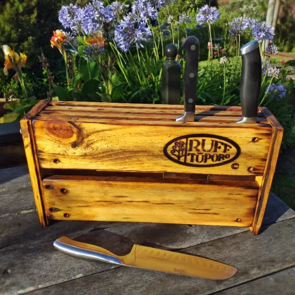 Rustic knife Block - Ruff Tūporo